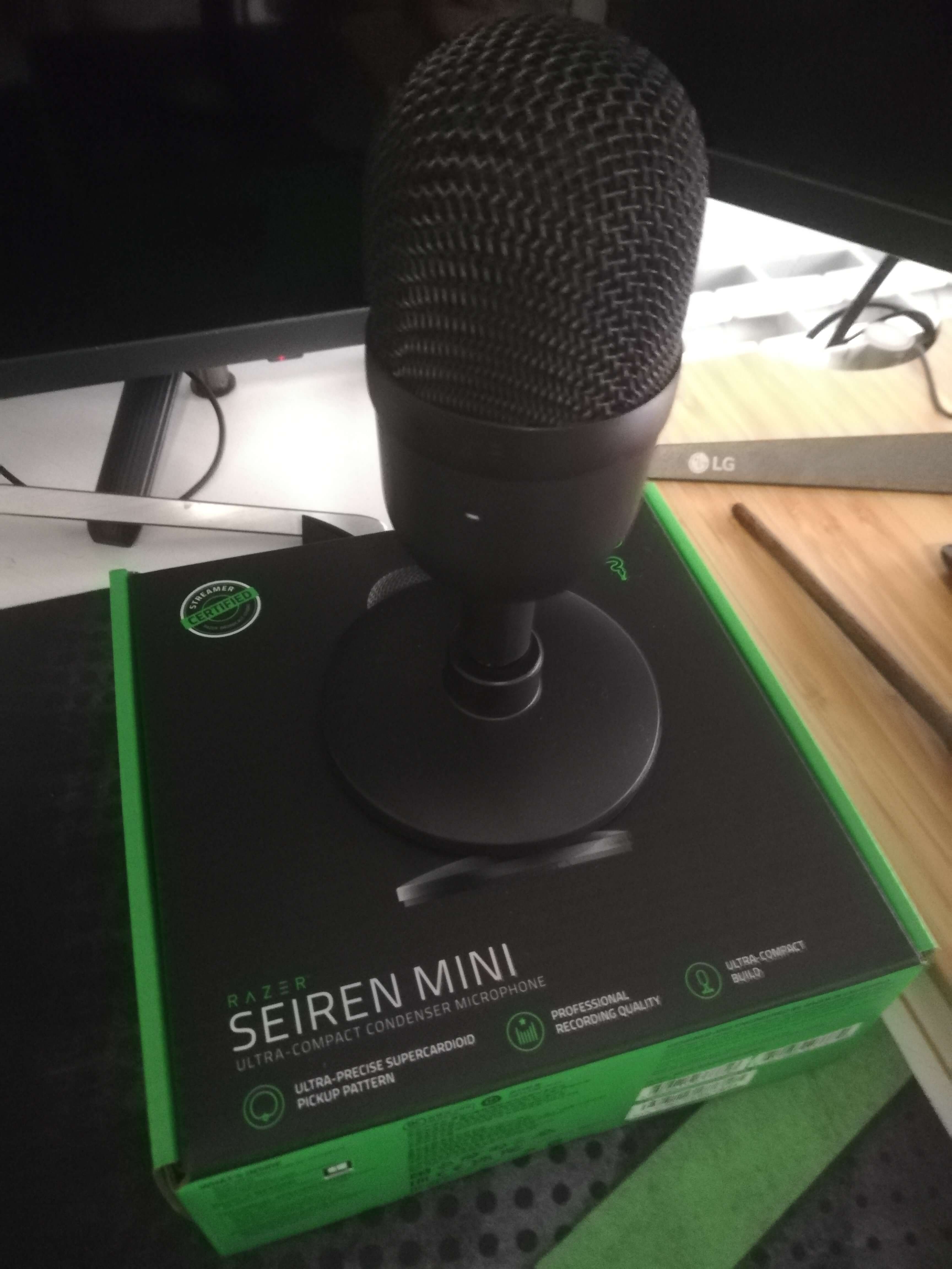 Razer Seiren Mini Microfone Condensador para Streaming | PcComponentes.pt