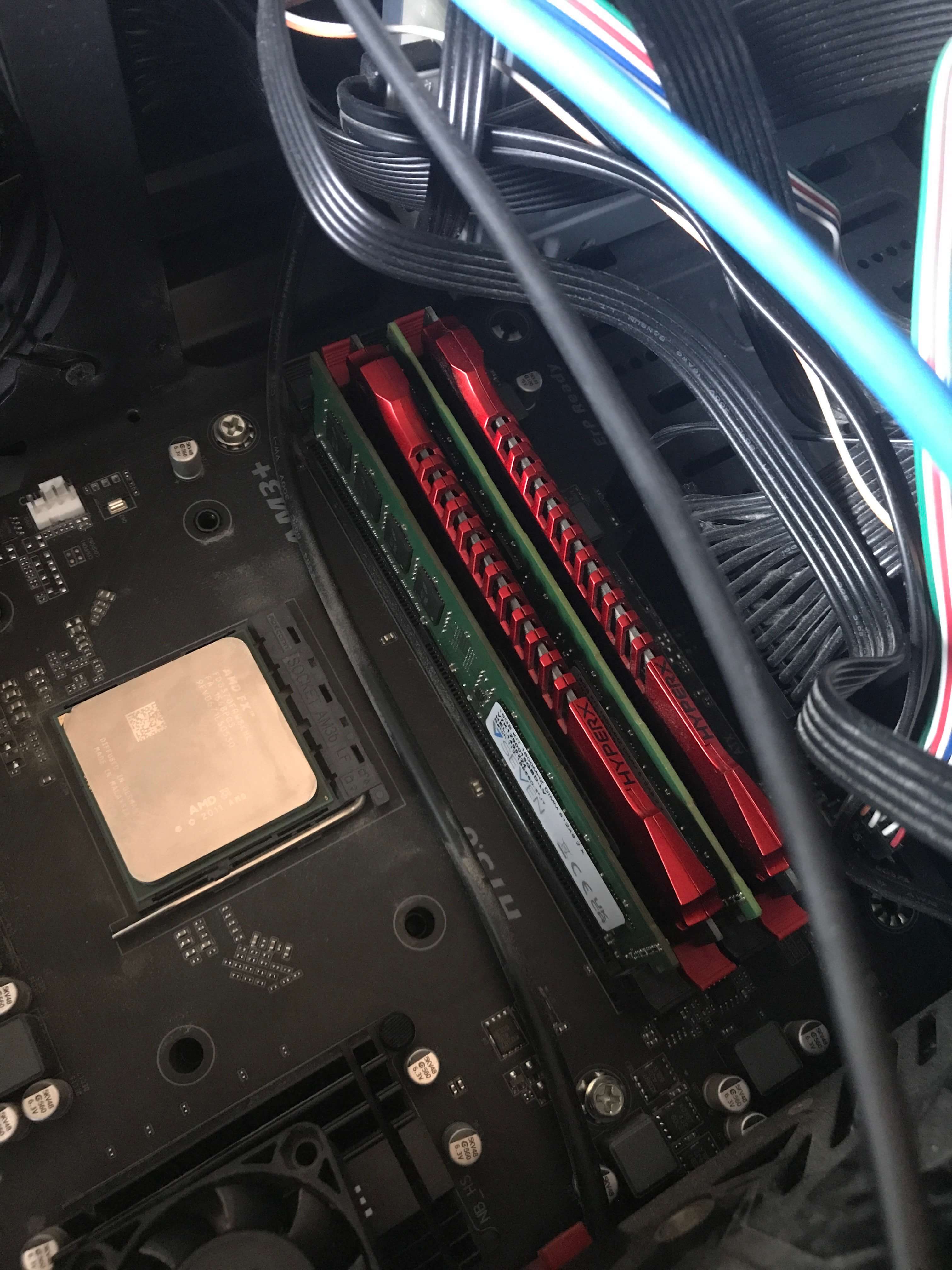 V7 DDR3 1600MHz PC3L-12800 16GB 2x8GB CL11 | PcComponentes.com